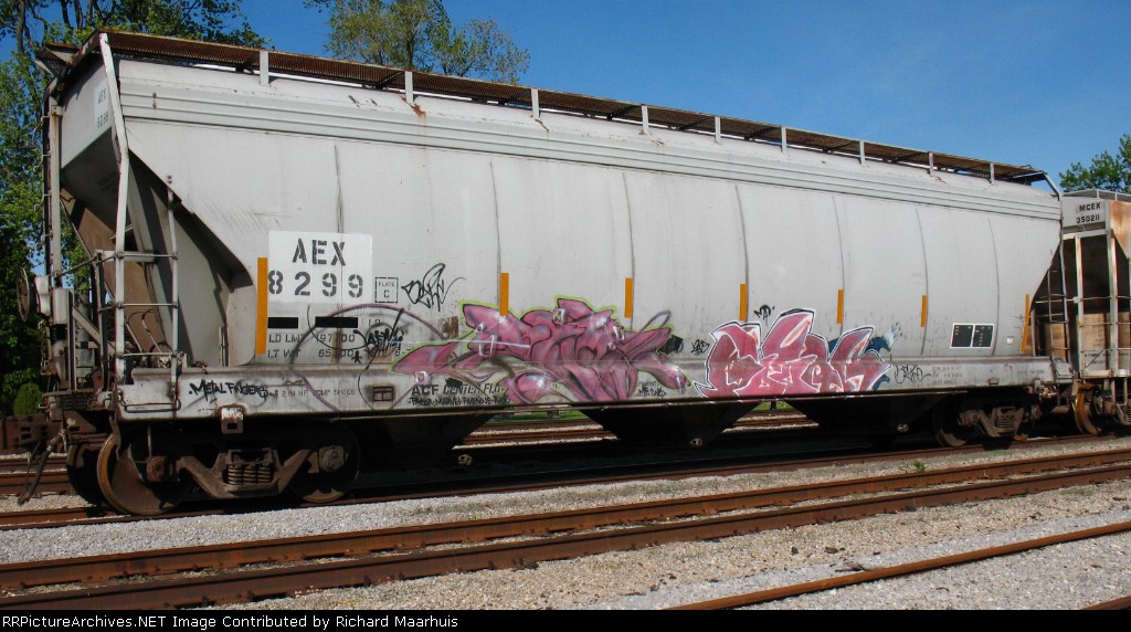 AEX 8299 COVERED HOPPER